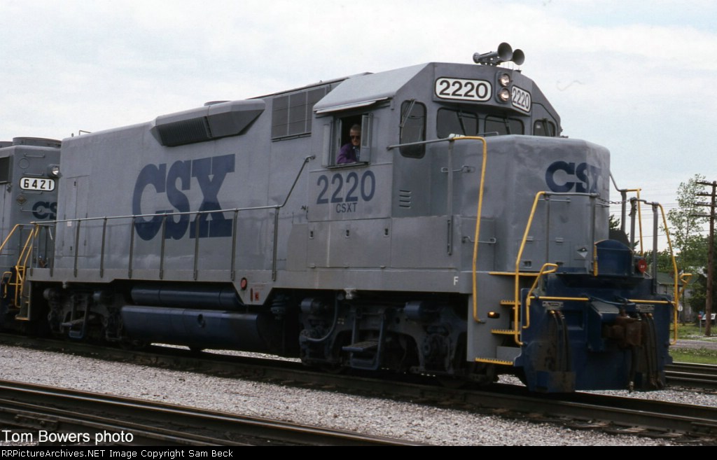 CSX 2220--Road Slug